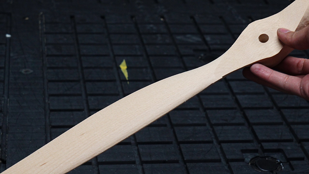 RAYI Factory Unveils the Birth of a High-End Wooden Propeller